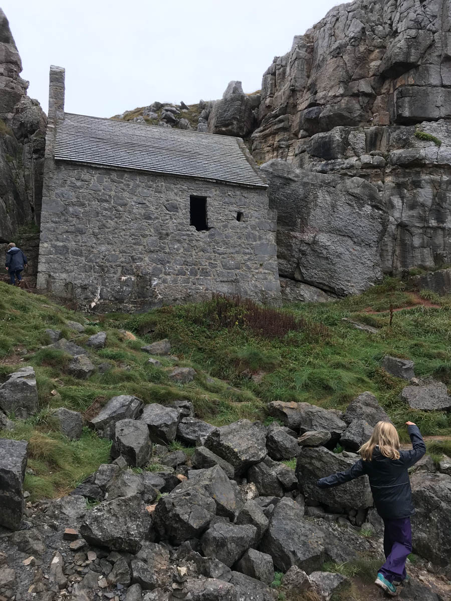 A Complete Guide to Visiting St Govan's Chapel - Chasing ADVNTR
