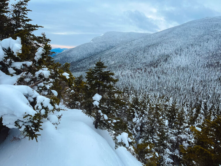 The Essential Guide to Winter Hiking for Beginners: 15 Things you Need ...