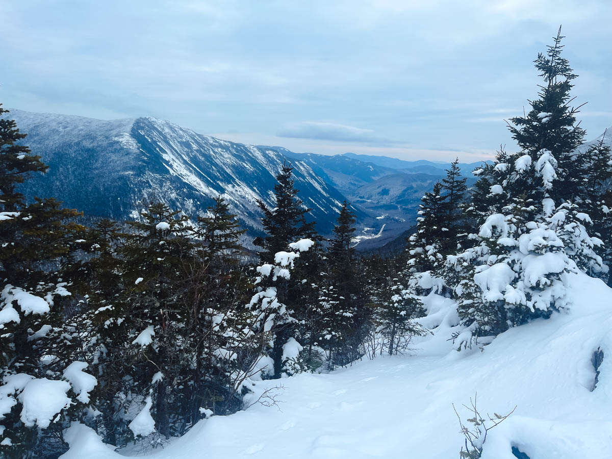 15 Best Winter Hikes in the White Mountains Region - Chasing ADVNTR