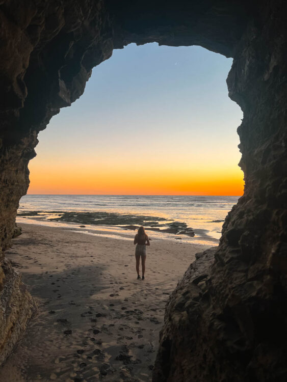 Visiting the Amazing Sunset Cliff Caves, San Diego - Chasing ADVNTR