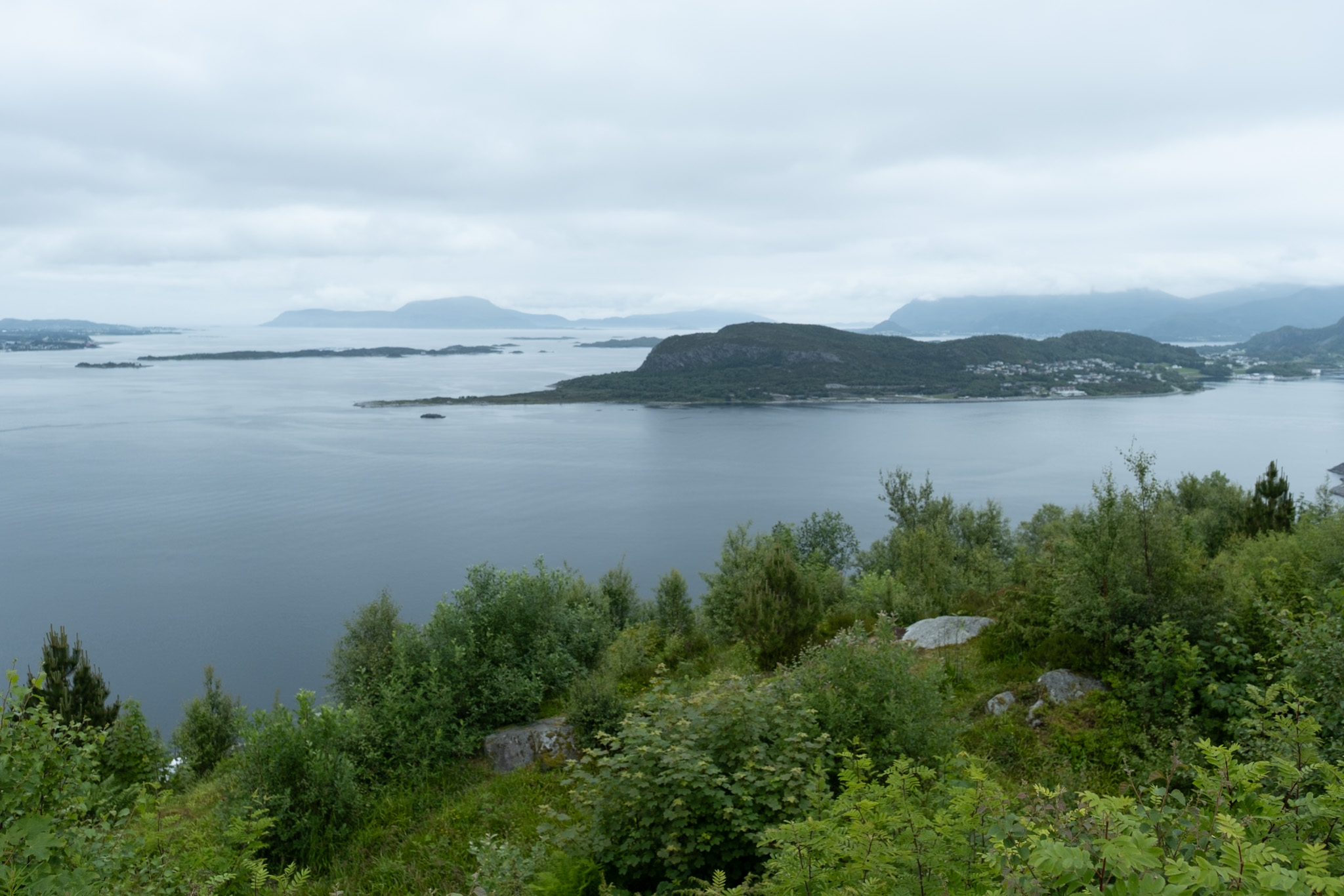 How to Visit or Hike Mount Aksla in Ålesund Norway - Chasing ADVNTR