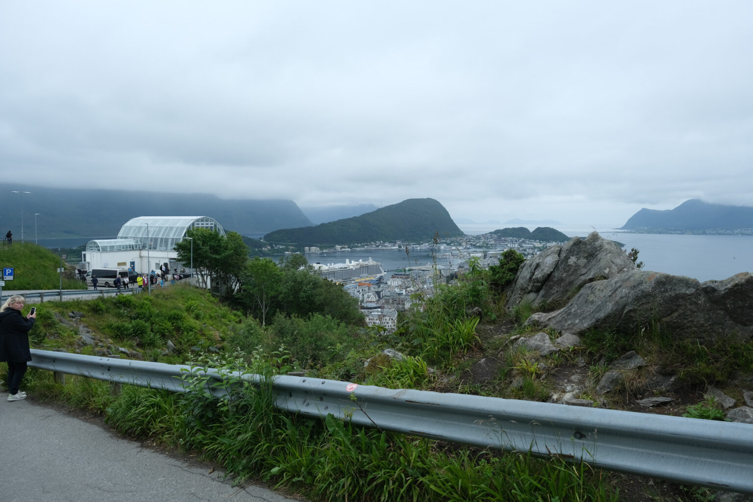 How to Visit or Hike Mount Aksla in Ålesund Norway - Chasing ADVNTR